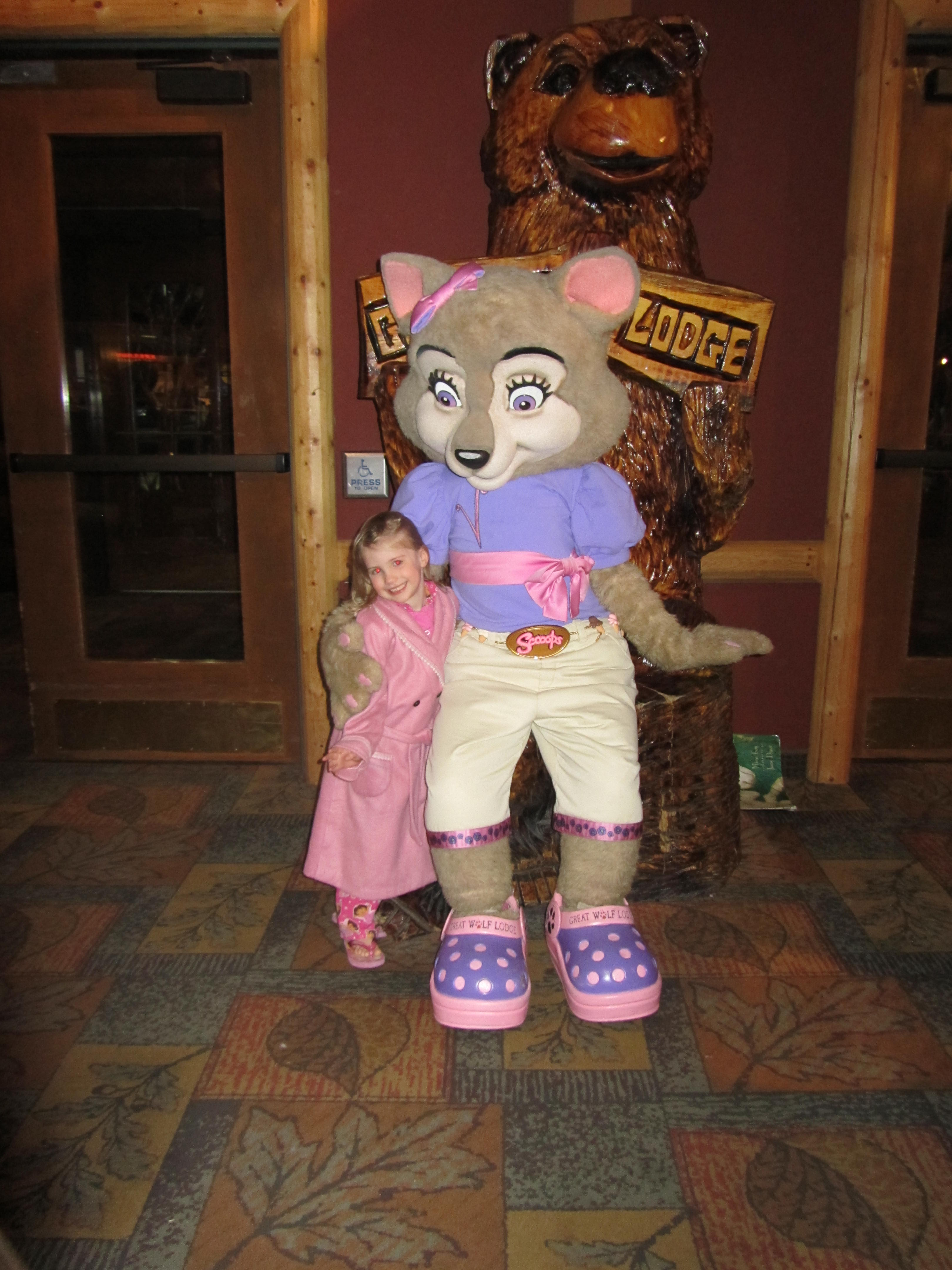 Stomp Stomp Clap Clap HOWWWWL | Wallamble